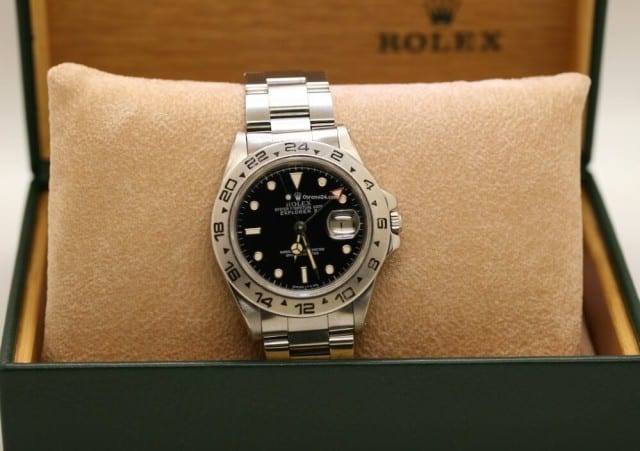 Rolex Explorer 2 | Recensione delle referenze, Prezzo e Storia